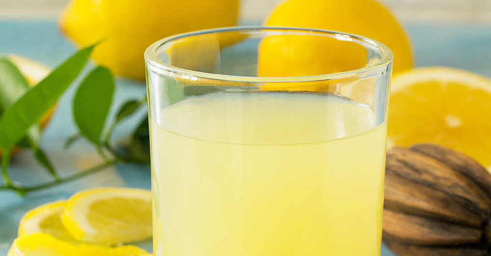 Zitronensaft selbst machen - frisch und gesund